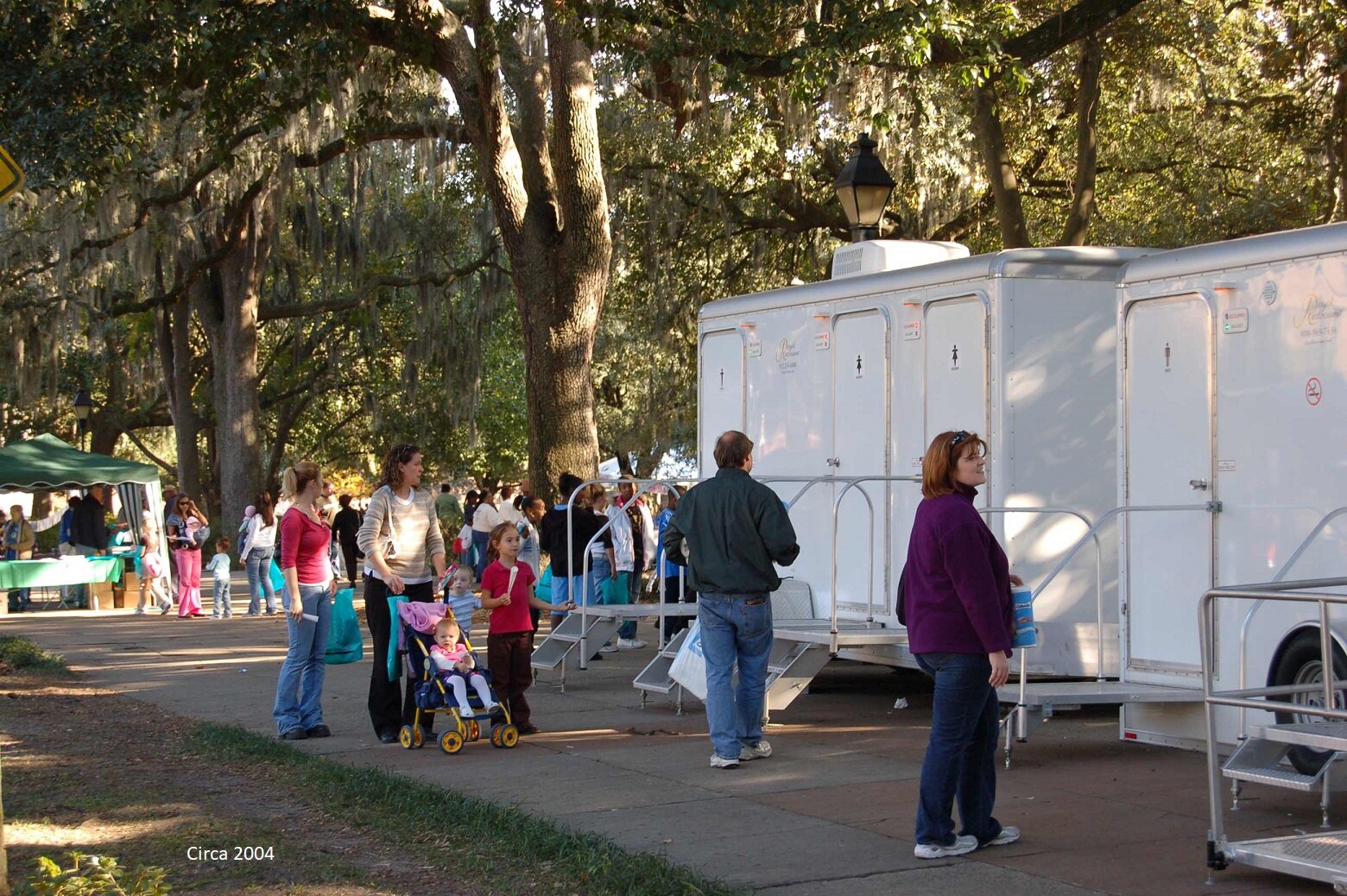 Royal Restrooms | Luxury Weddings & Festival Events